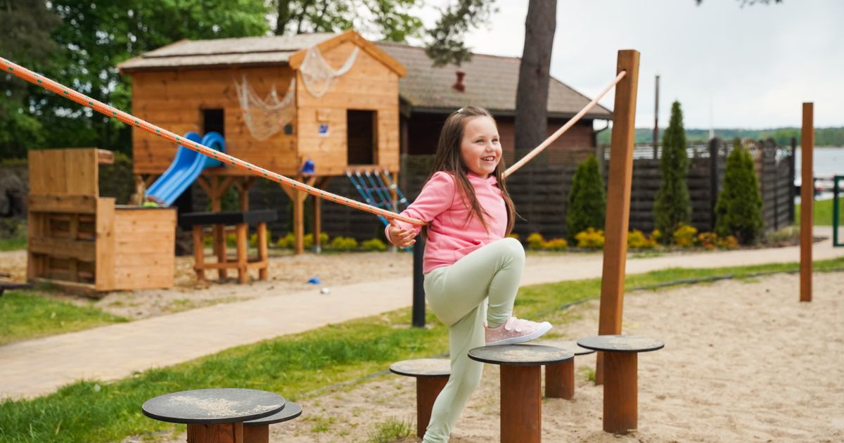 Zewnętrzny plac zabaw - Hotel Mazurski Raj****